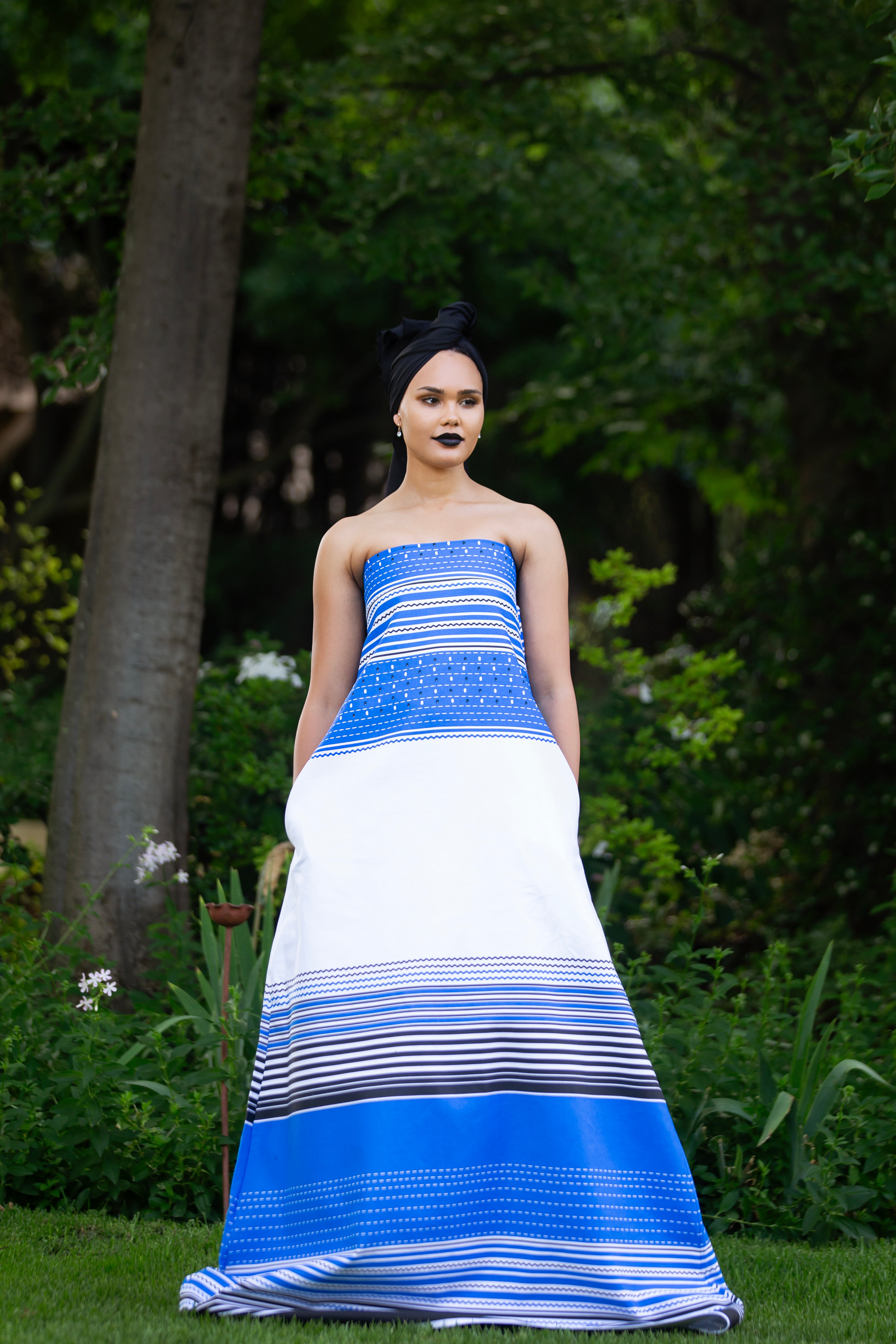 Umbaco Empress Blue & White – Charlie Irish SA
